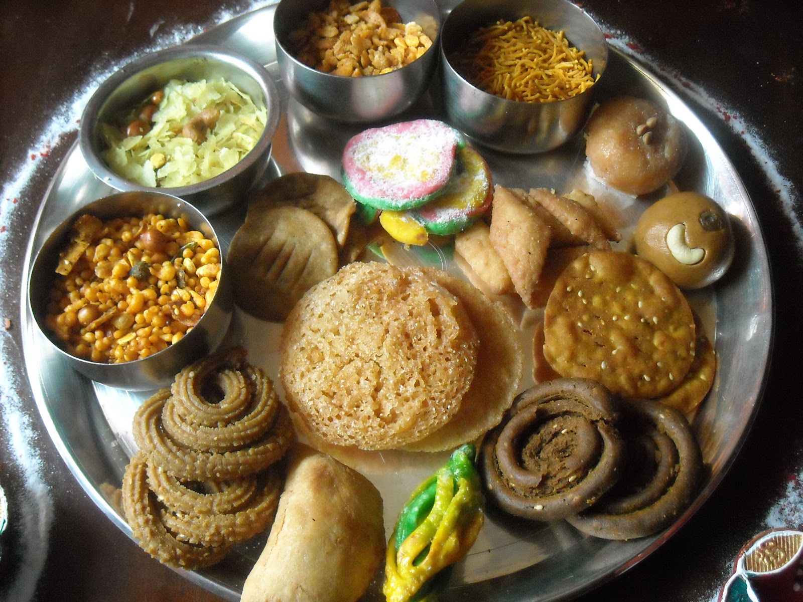 AMU'S RECIPES: Diwali Faraal