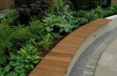 Upphöjd rabatt i sten – Fönsterskrapa med teleskopskaft