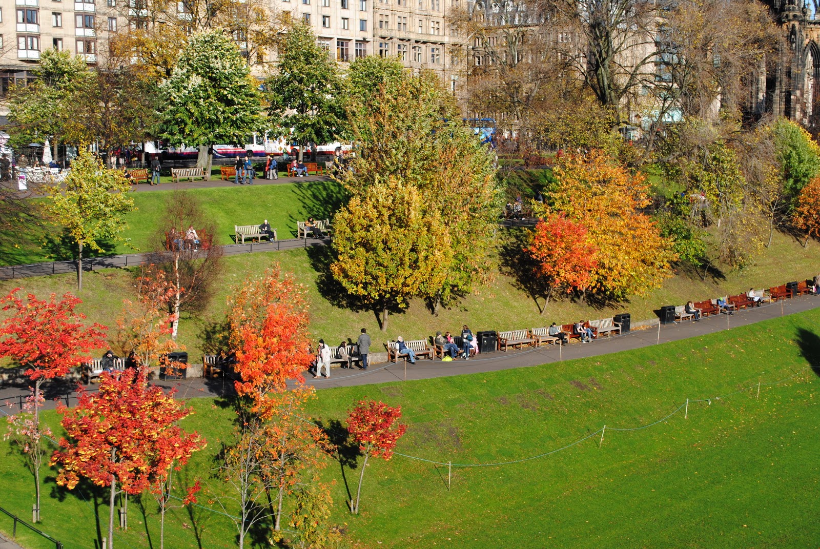 Ashli: Gorgeous Fall in Edinburgh