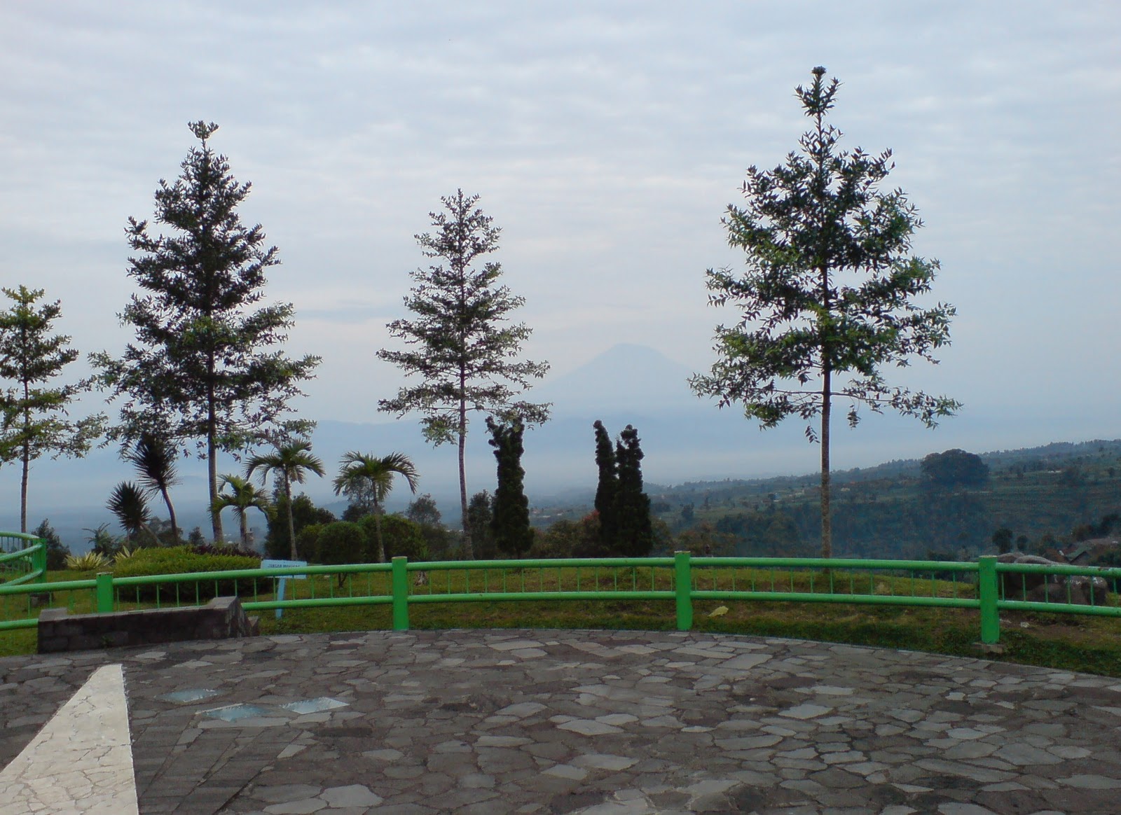 AMAZING INDONESIA: SELO PASS & KETEP PASS