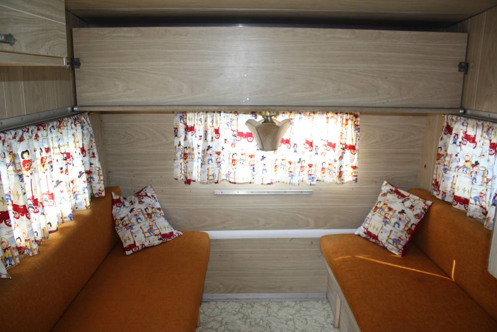 Two Dancing Crows: 68 Shasta Compact Interior