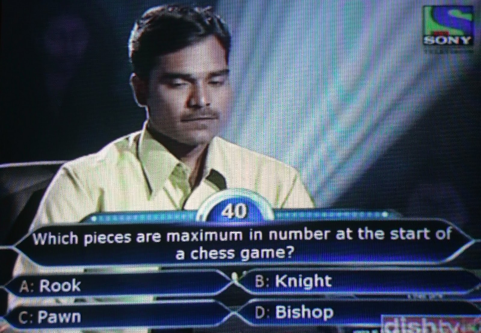 KAUN BANEGA CARODPATI 4: KBC 4 Episode 1