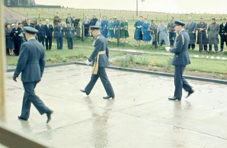 A History of RAF Saxa Vord: Queen Visits RAF Saxa Vord & Unst - 1960 ...