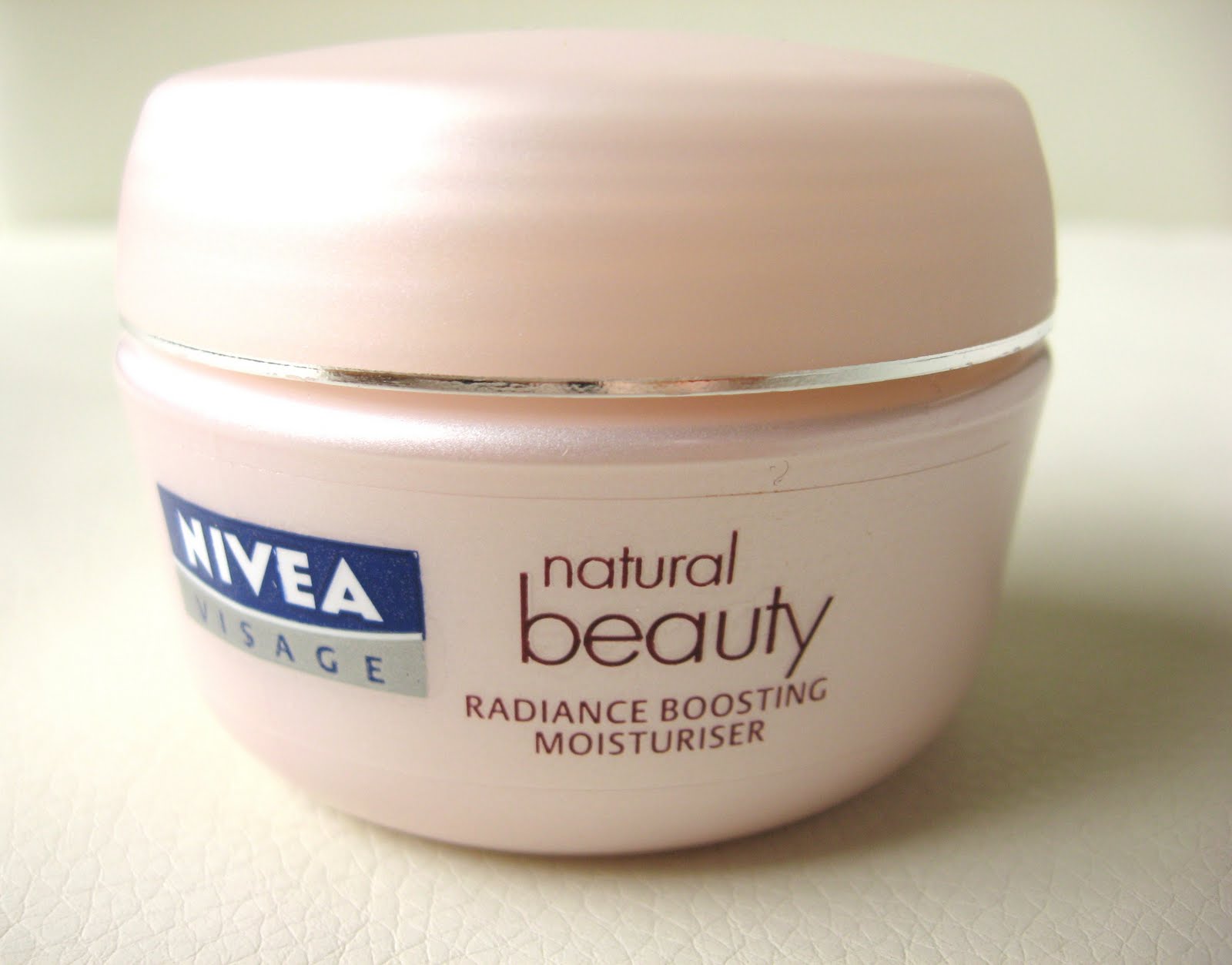 Nivea Natural Beauty Radiance Boosting Moisturiser | Makeup Savvy ...