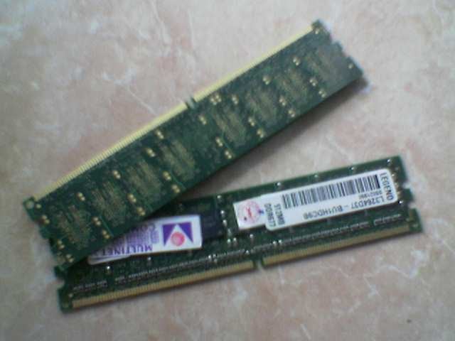 tutorial memasang RAM pada komputer