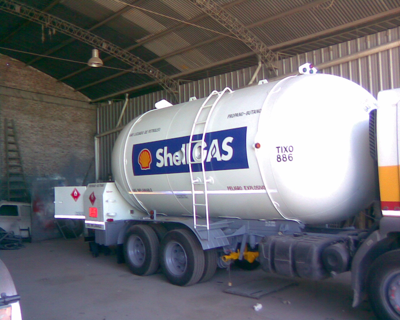 ZONA GRAFIKA: Zepelin Shell Gas - Cliente: Alma Gas