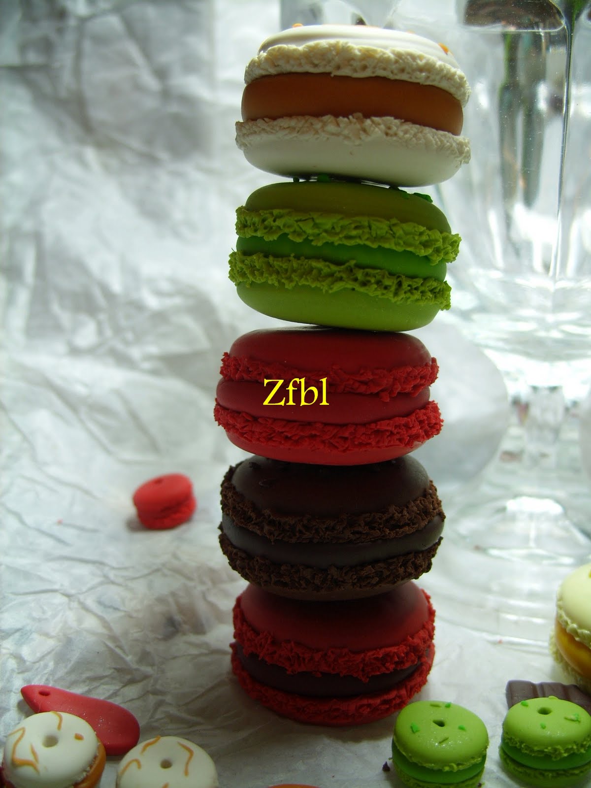 "Chez mes Bijoux": Macarons ... suite