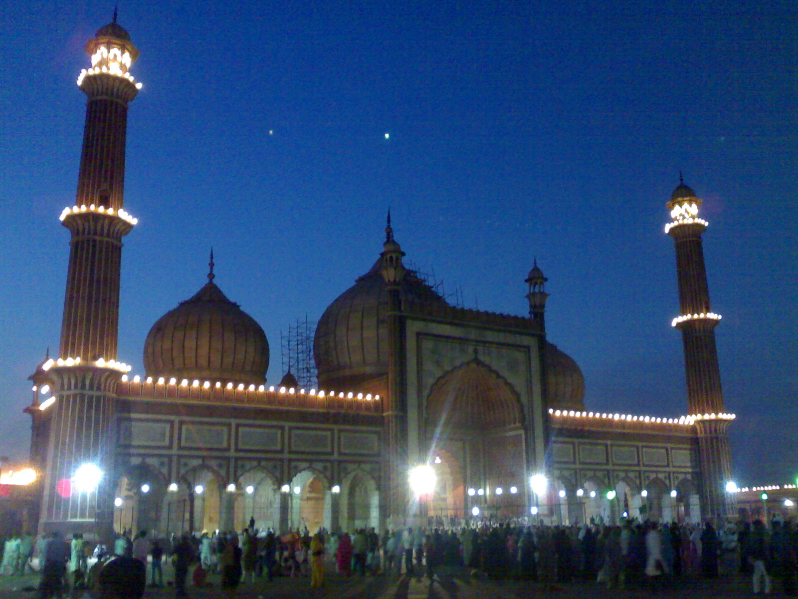 Visit India: Jama Masjid (At Night)