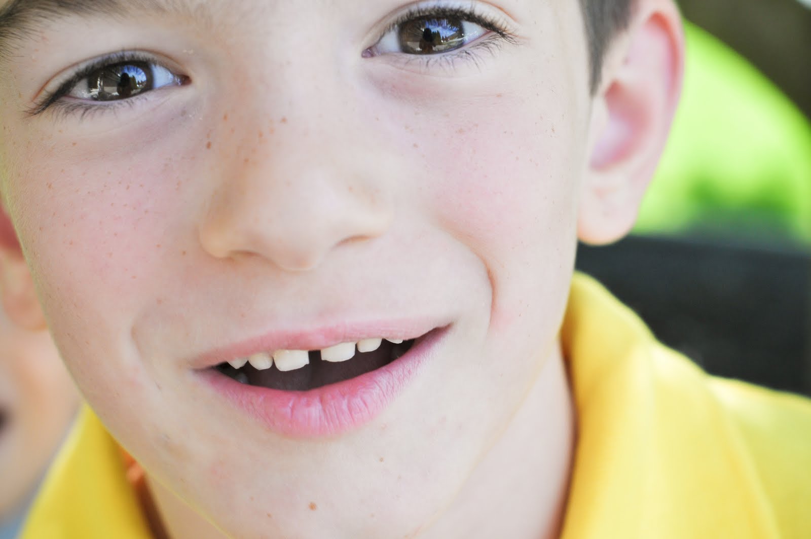 Homemakin' Girl: [tias: The Loose Tooth]