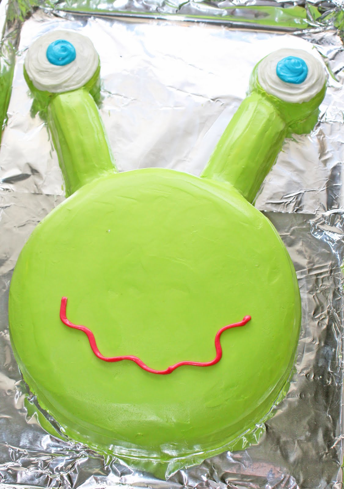 Alien Cake - Stacy Risenmay