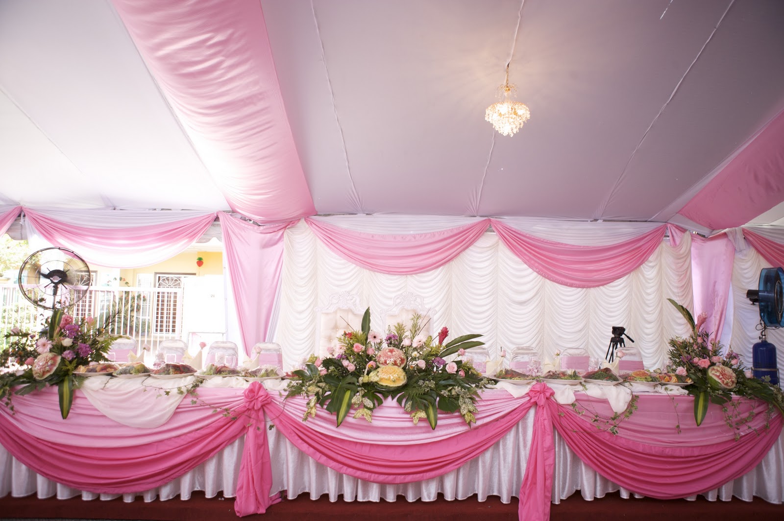 First One Resources: tema-pink putih