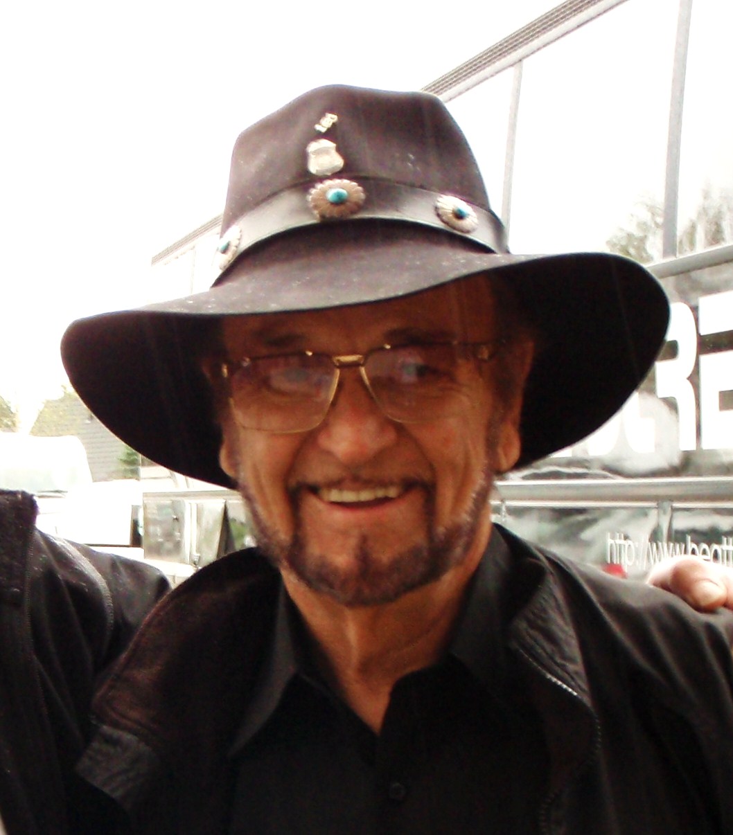 Auld Rasmie: Willie Nelson 2K10 - Paul English