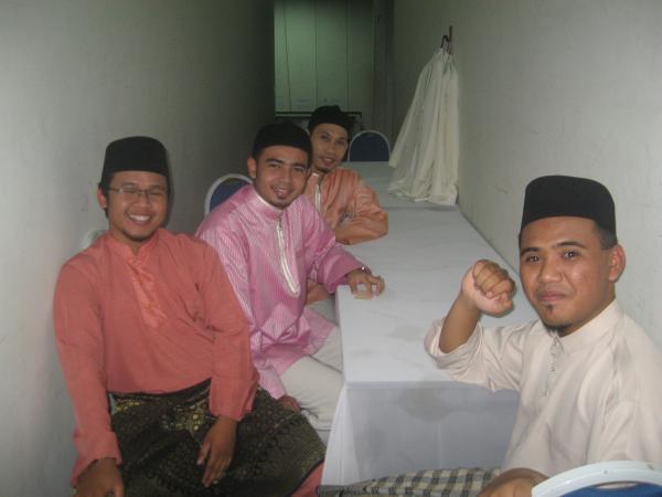 KUMPULAN NASYID IKHWAN