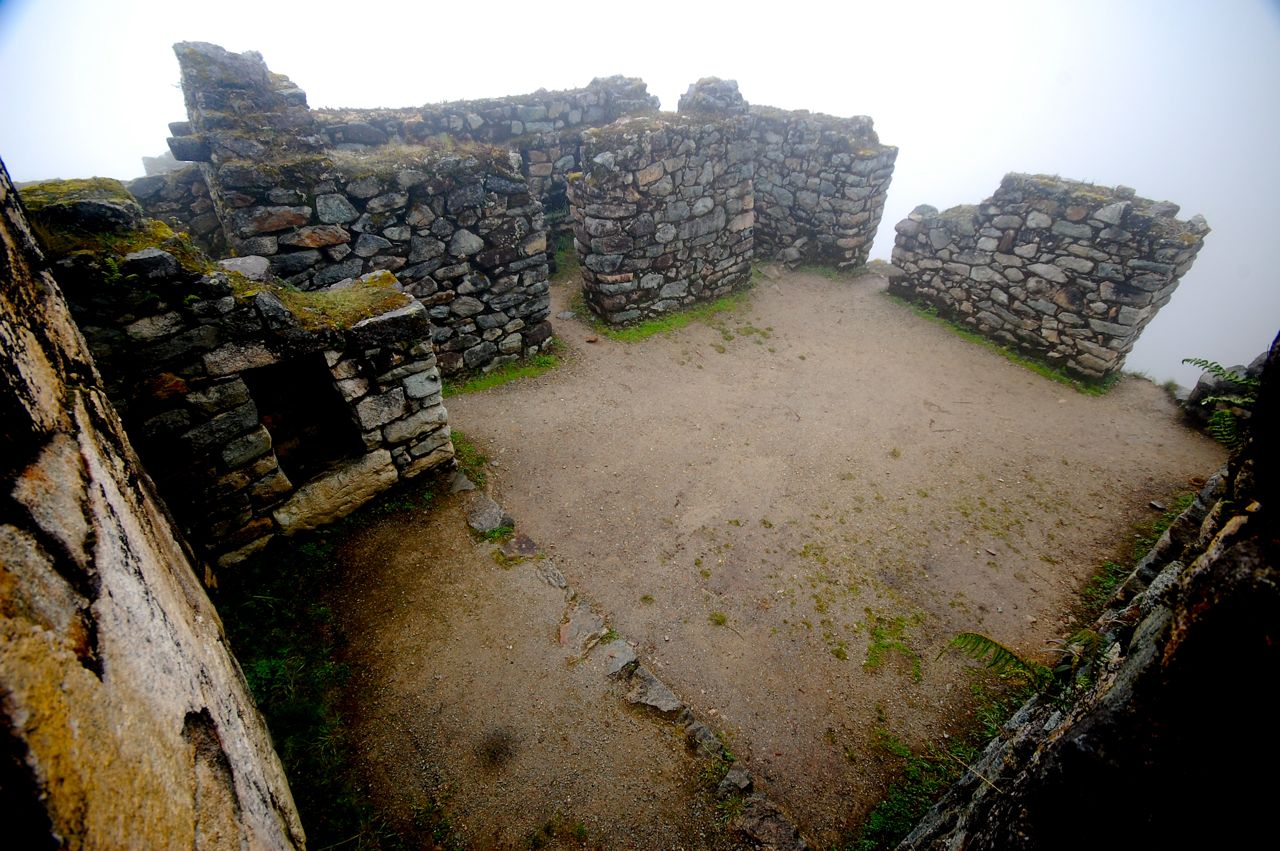 crazy little thing called blog: Sayaqmarka Ruins on the Inca Trek, Day ...