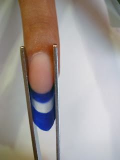 The Nail Couture: How to pinch the nail