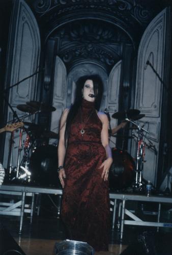 LACRIMOSA: ELODIA... ANNE NURMI