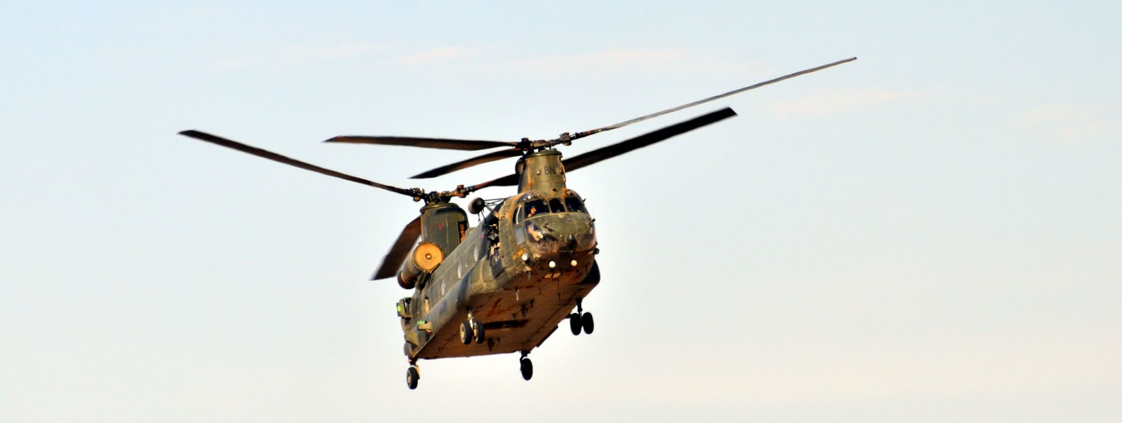 Helmand Blog - Afghanistan: PICTURE of the day: Apache and Chinook at ...