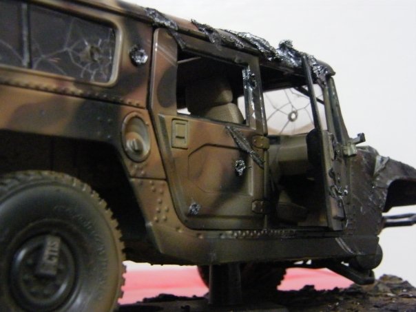 DIECAST JAPAN!: Custom made BATTLE DAMAGED HUMVEE