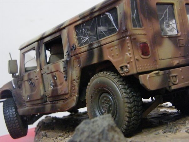 DIECAST JAPAN!: Custom made BATTLE DAMAGED HUMVEE