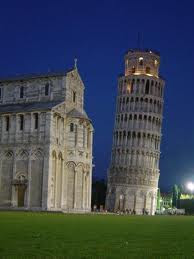 7 keajaiban dunia: Menara Pisa (Roma, Italia