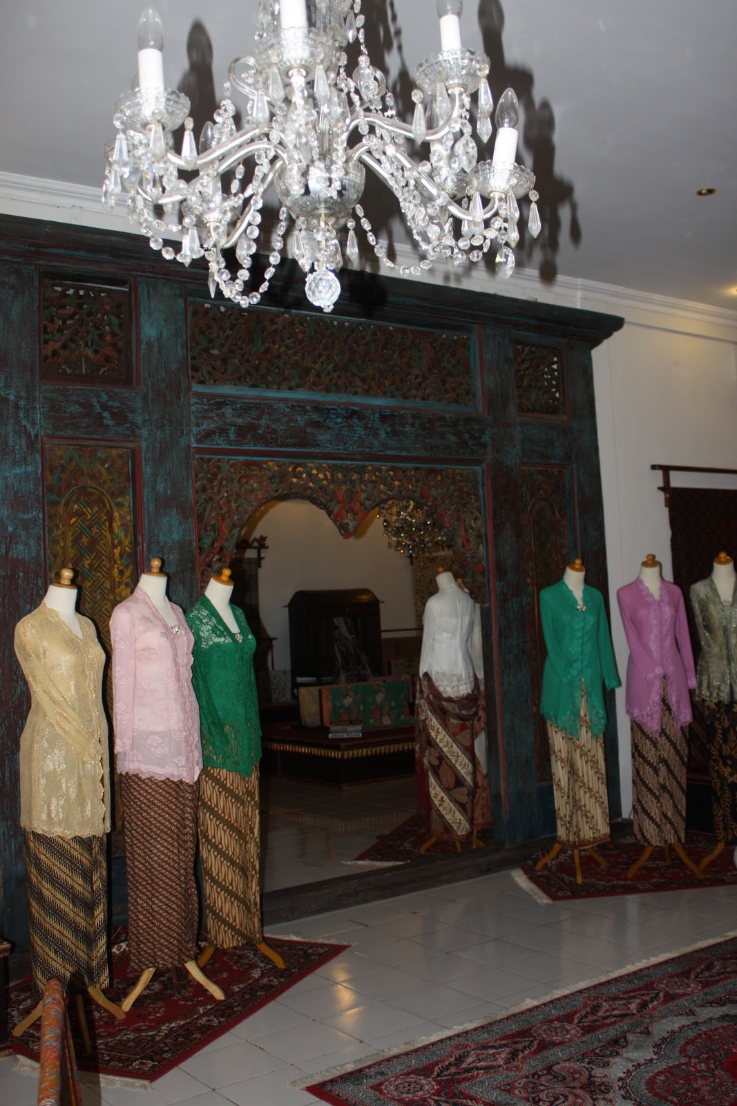 Quarterlife Adventures: An Indonesian Batik Museum - Solo City