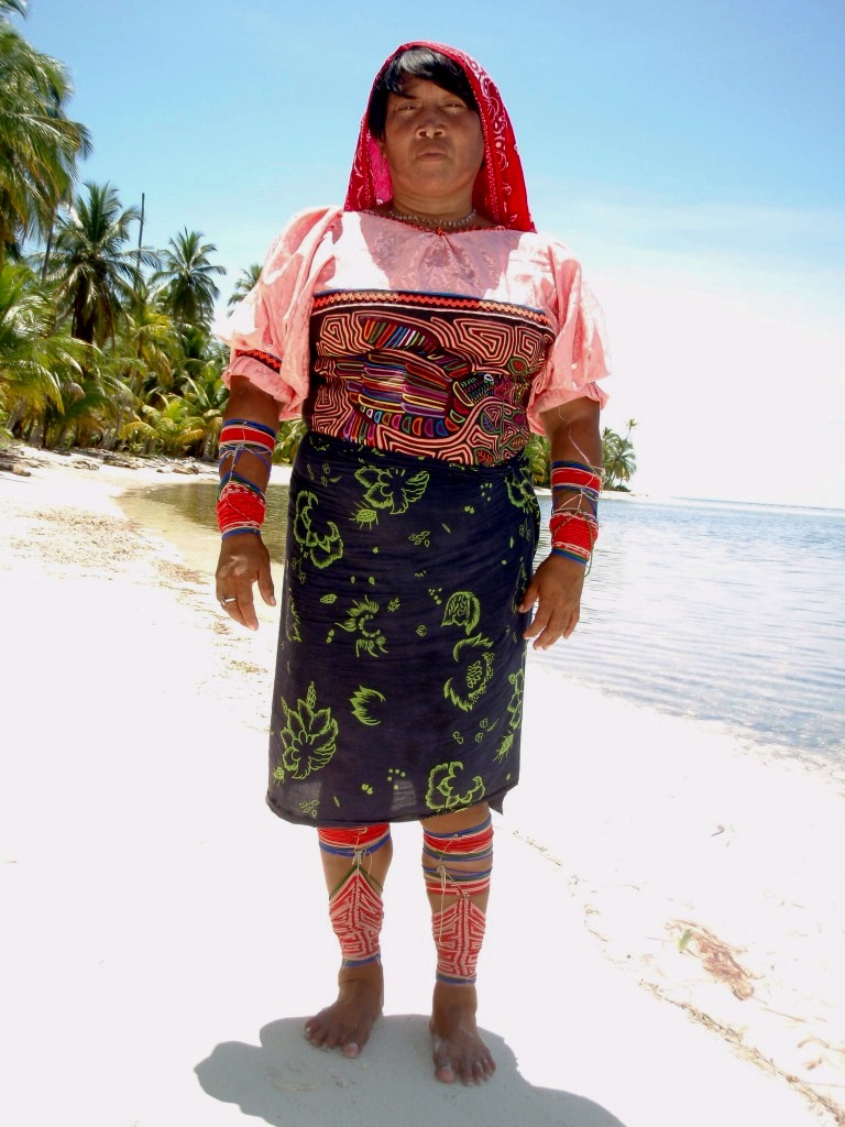 SAILING HELENA: "A PARIDISE" KUNA YALA SAN BLAS