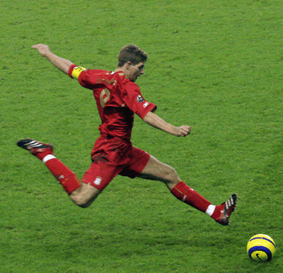 WORLD FAMOUS PEOPLE: Steven Gerrard