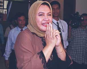 Emilia Contessa - Indonesian Famous People