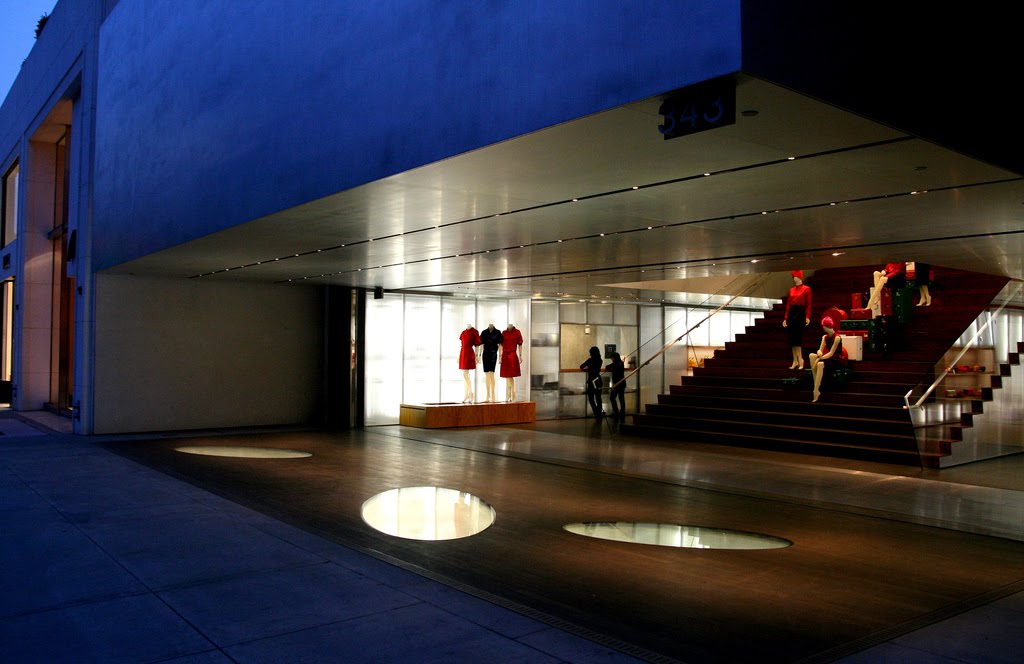 LFIE: Prada Architecture