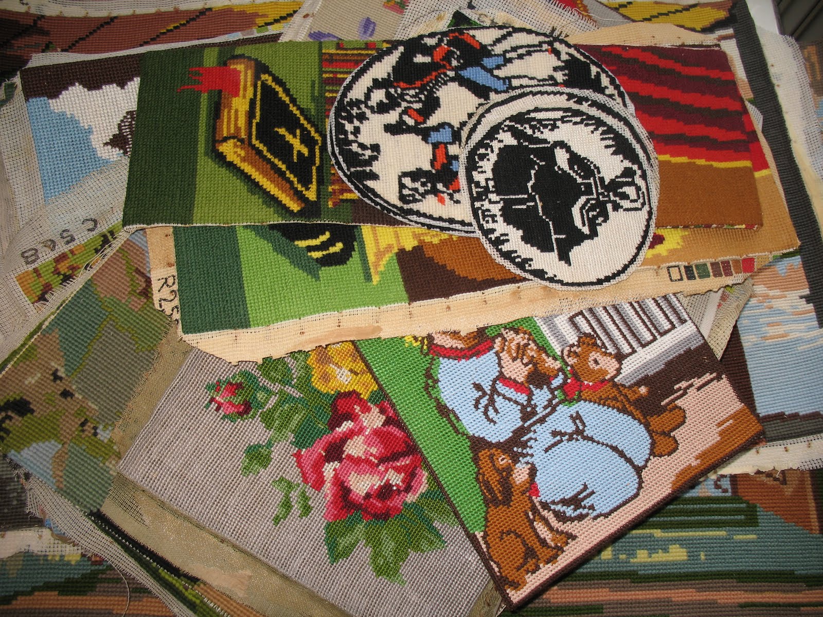 Stine Hoelgaard Johansen: Gamle broderier.....