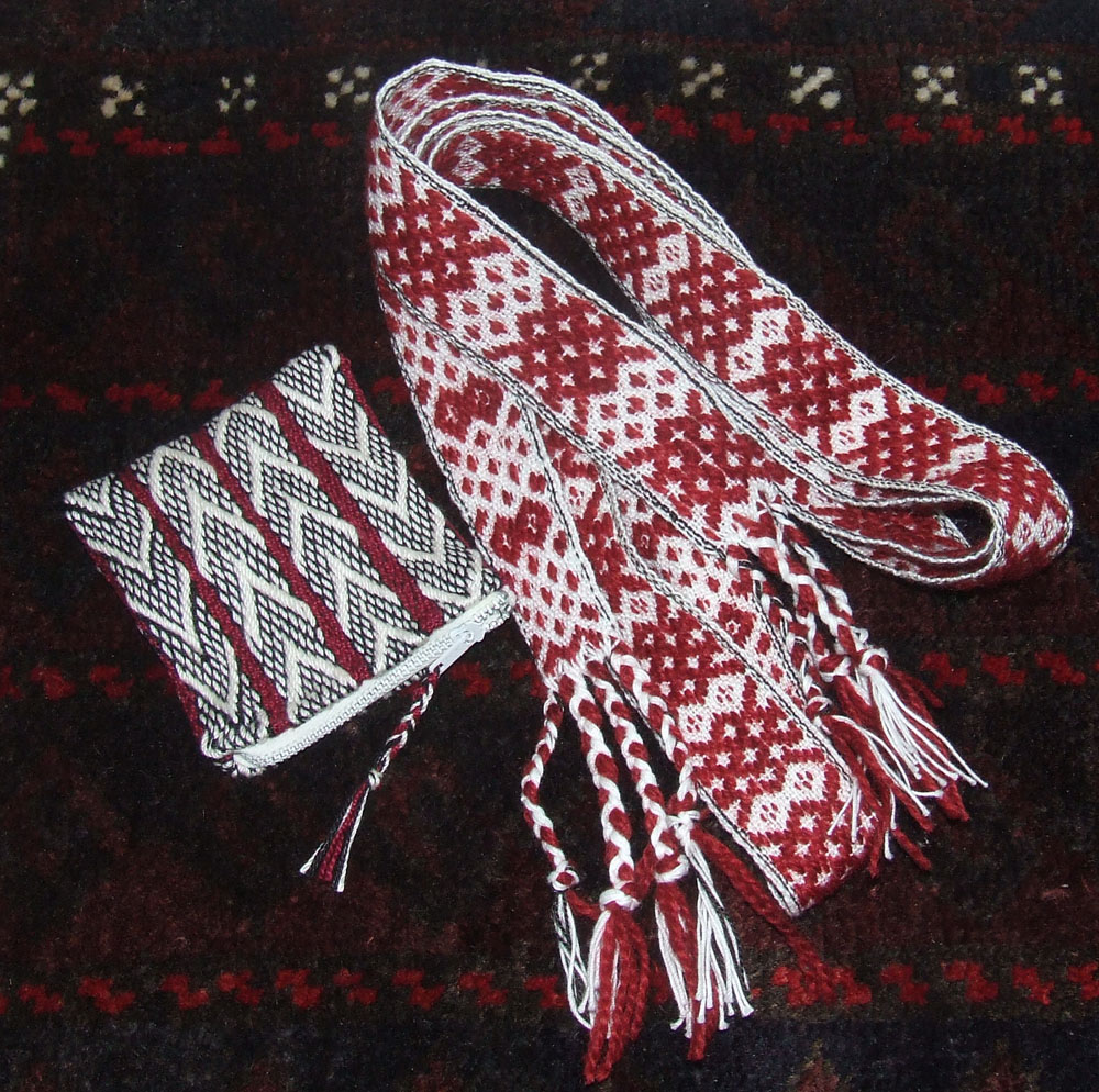 antique_spinning_wheels: ROSES AND TAPE LOOM WOVEN BANDS