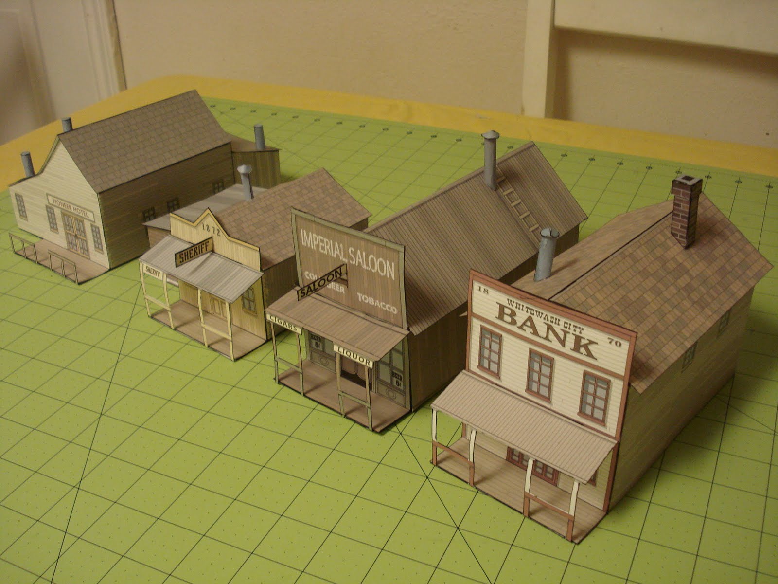 Tactical Miniatures Gaming: Wild West Buildings - Whitewash City