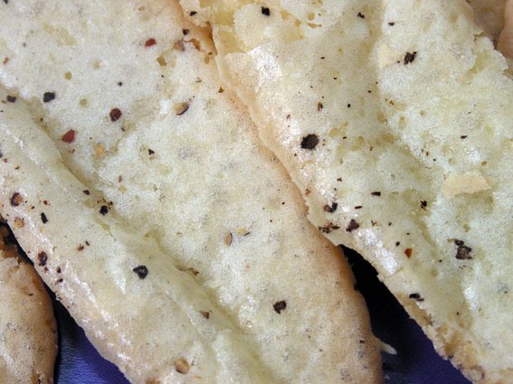 Destapant Cassoles: TEULES D'AMETLLA ( i pipes, i pebre)