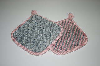 HOME MAKER: Chenille Potholders