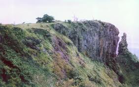 Alibag (अलिबाग): Sagargad: A walk in the monsoon clouds