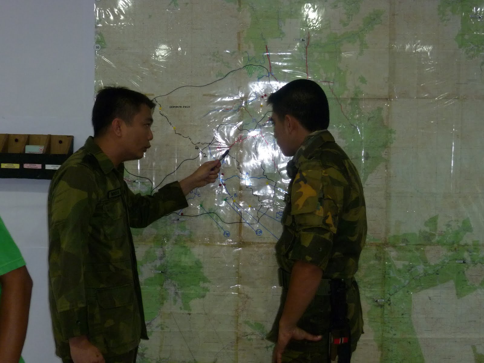 PENA CELORENG: Platun Harimau di Ambang Perang