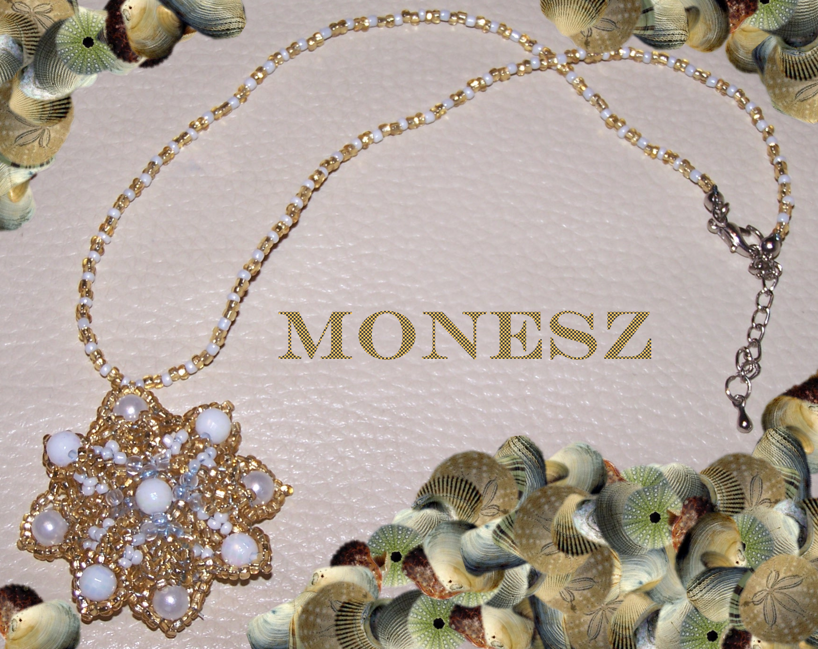 Monesz Gyöngynaplója