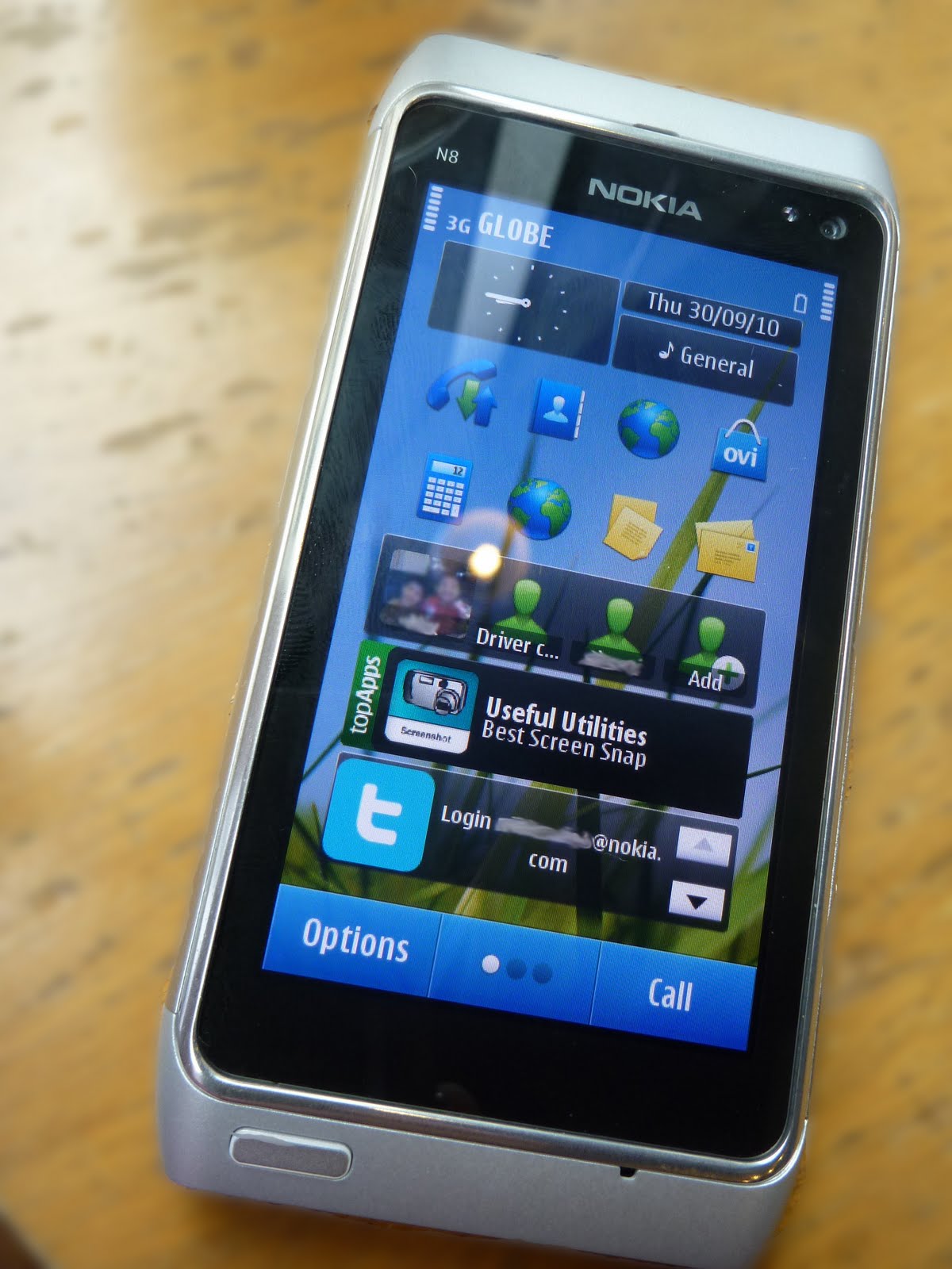 Nokia N8 Tickles Our Fancy | Glich's Life