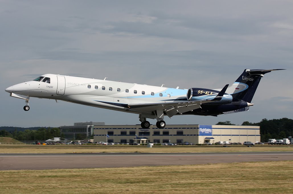 WORLD AIRCRAFT IMAGES by Terry Wade: S5-ALA E135 EGLF (Farnborough) 19 ...