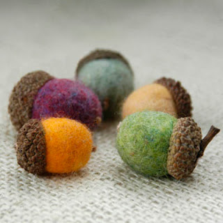 TonyaUtkina: Tutorial how to make felted wool acorns