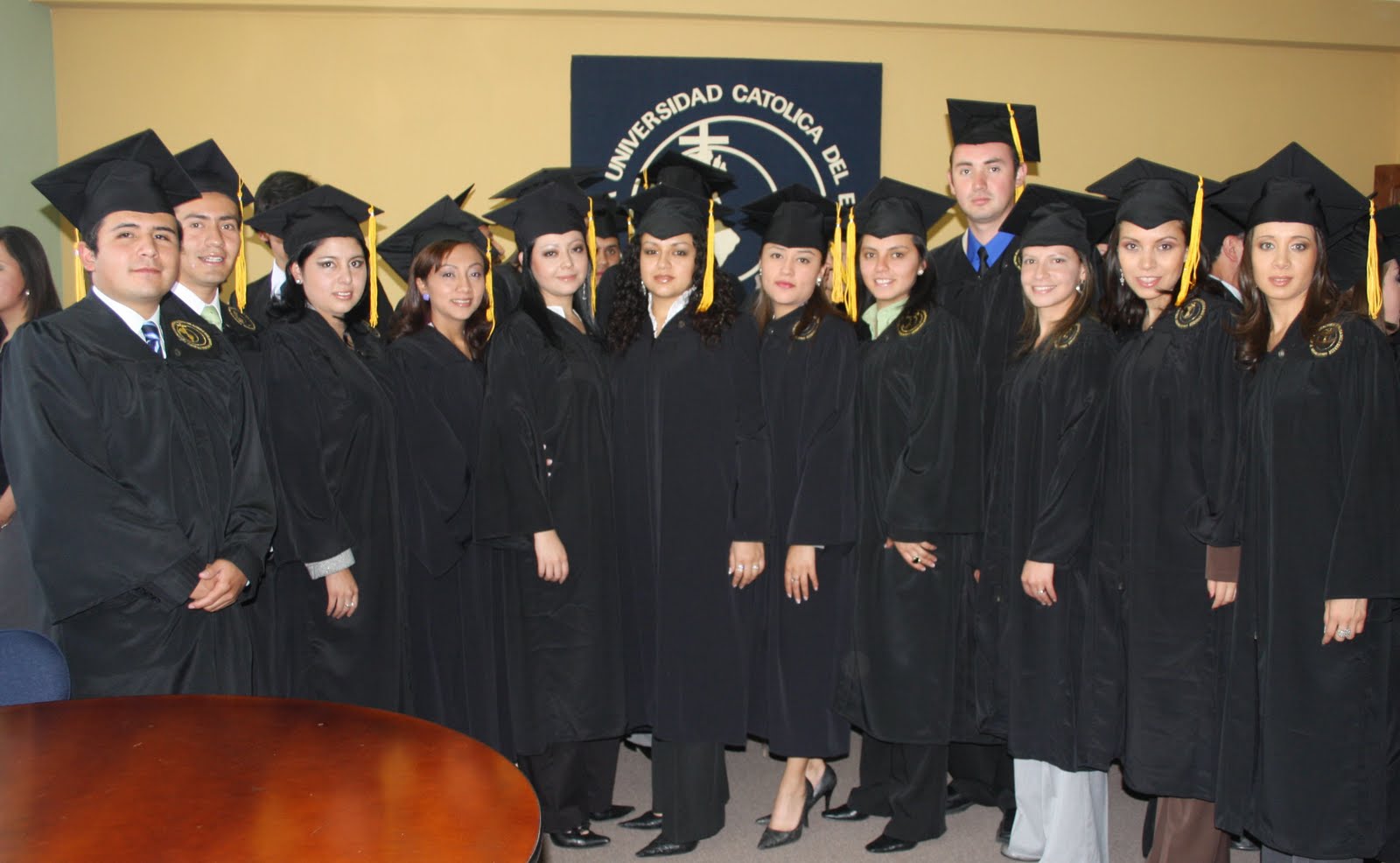 DIRECCION DE ESTUDIANTES: GENTE FORMADA PARA CONTRIBUIR CON EL PAIS