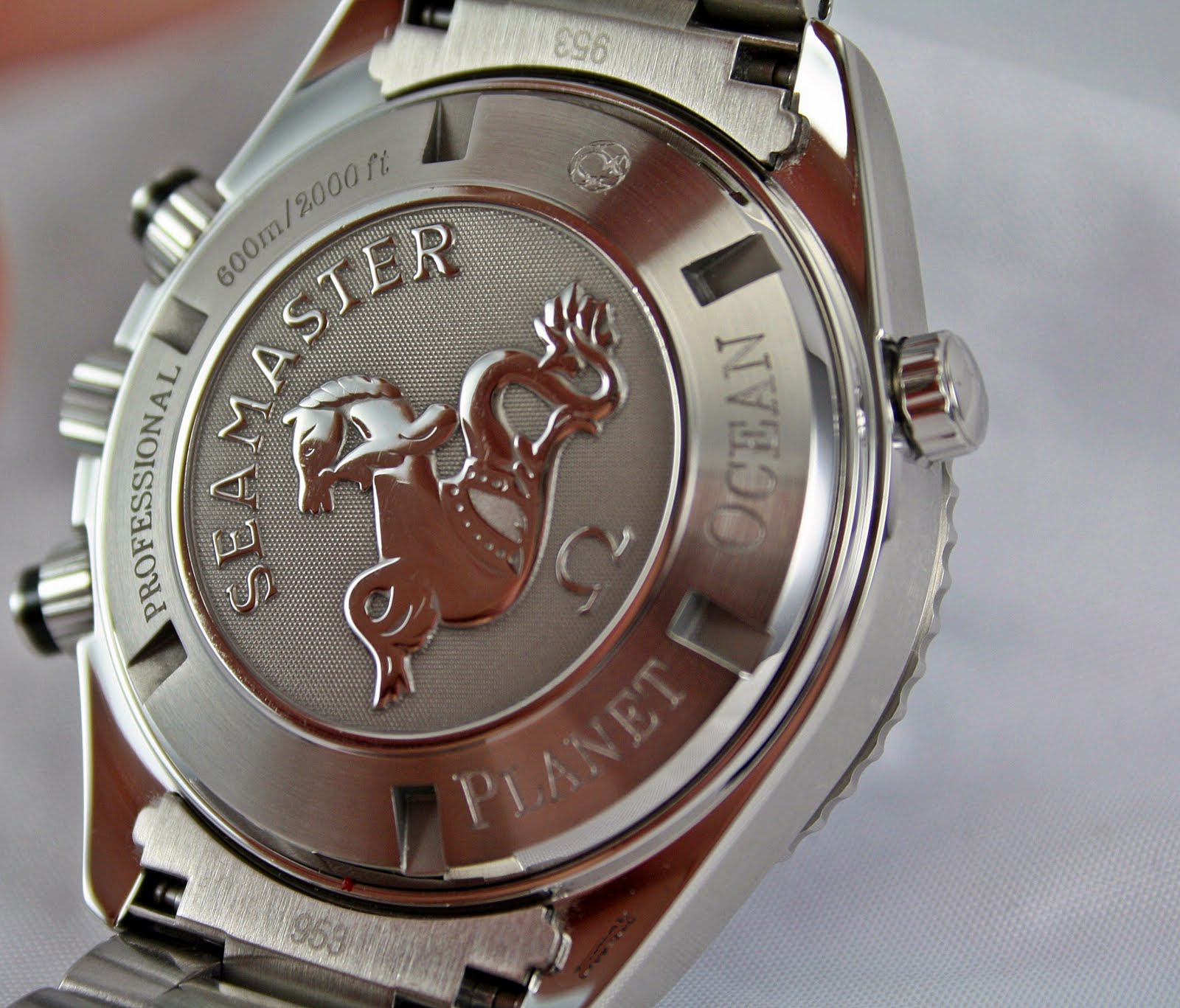 Omega Planet Ocean Chrono: Omega Seamaster Planet Ocean Chronograph Watch