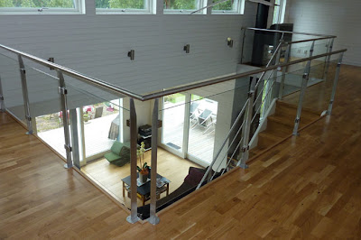 En svartvit dröm: Trappräcke