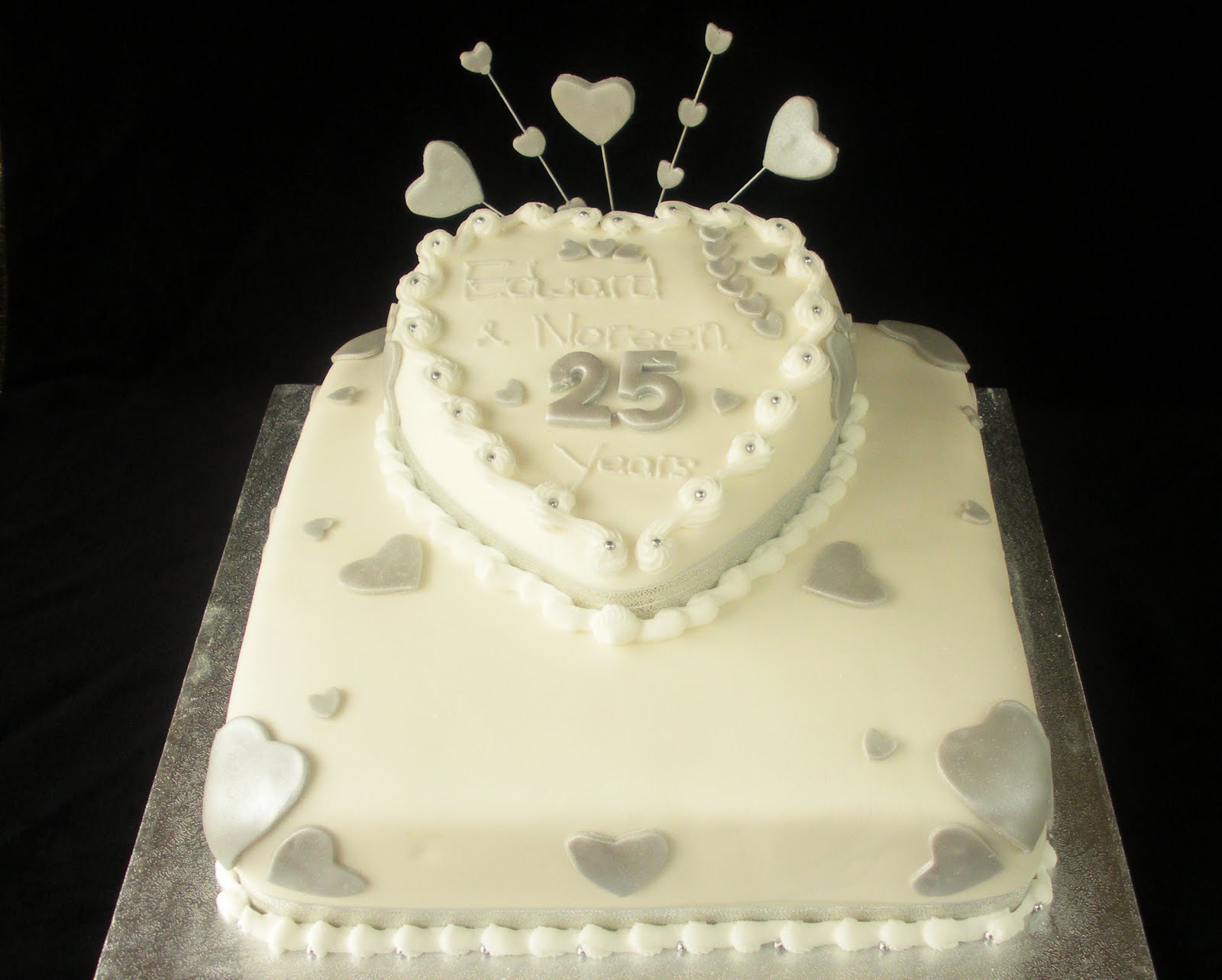 Have your cake and ice it: It'll all end in Tiers ~ In This Case A Two ...