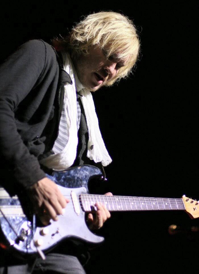 Nightwatcher's House Of Rock: Kenny Wayne Shepherd Signs With ...