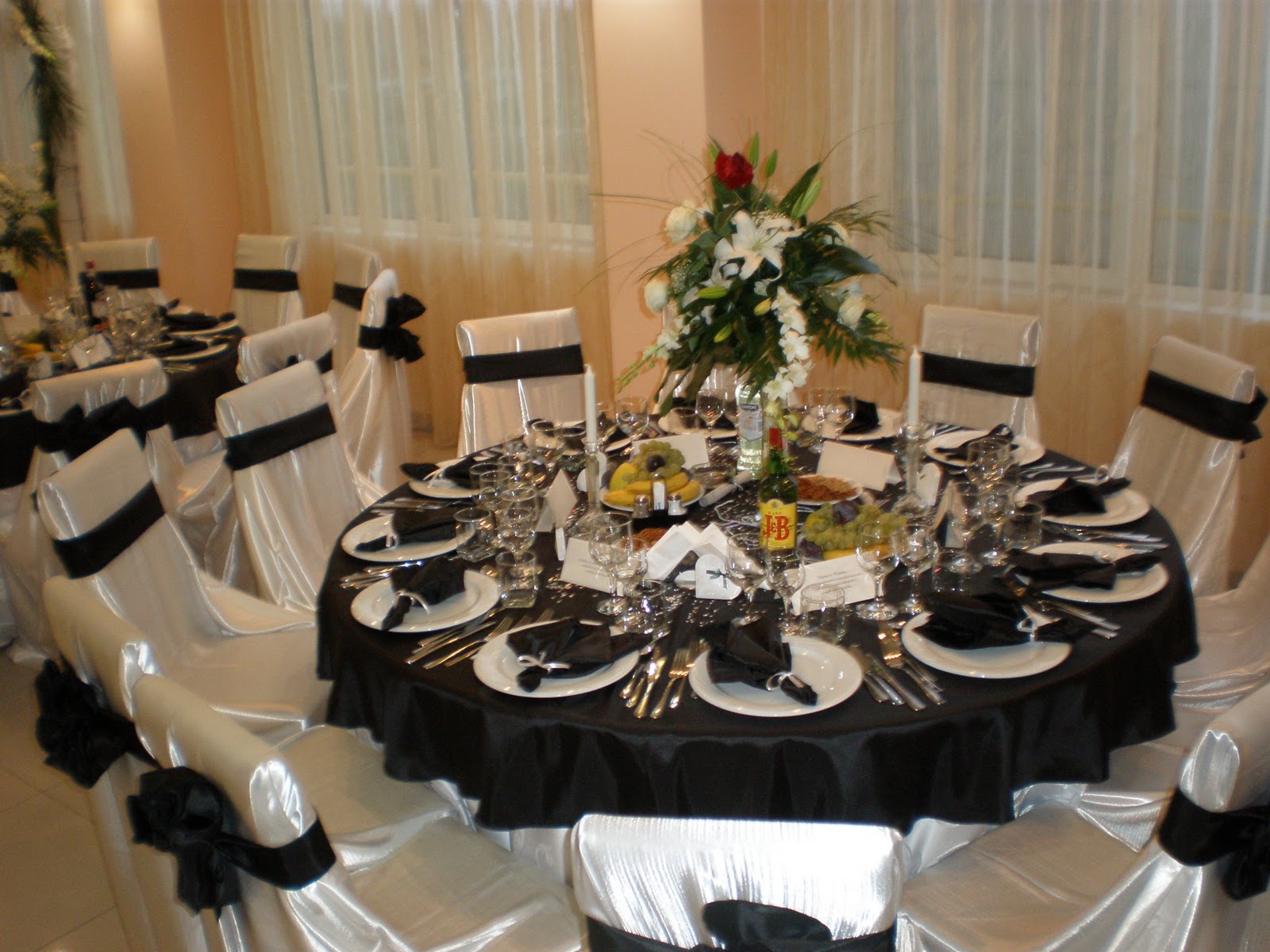 OSPATARI PROFESIONISTI PENTRU EVENIMENTE