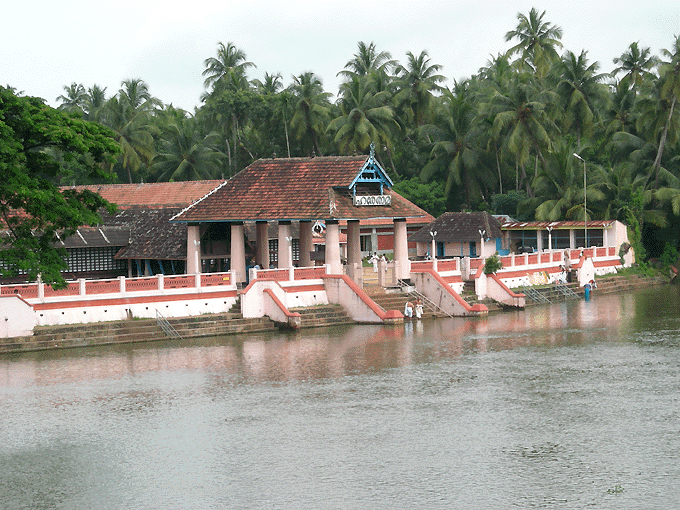 Alampallam Agraharam: Triprayar Rama Temple in Thrissur Kerala