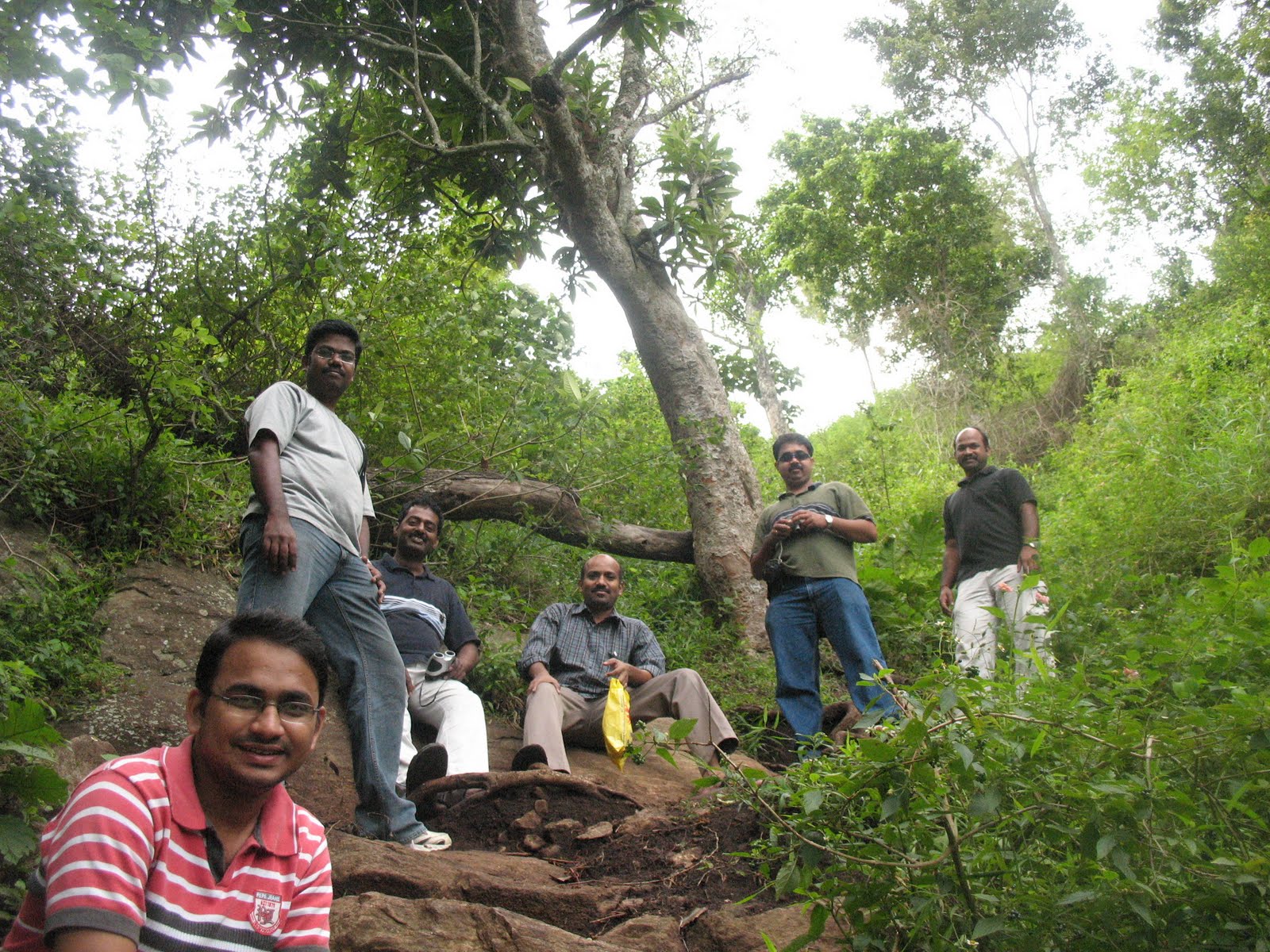 Trekking & Sightseeing: Kiliyur Falls – Yercaud, Tamil Nadu