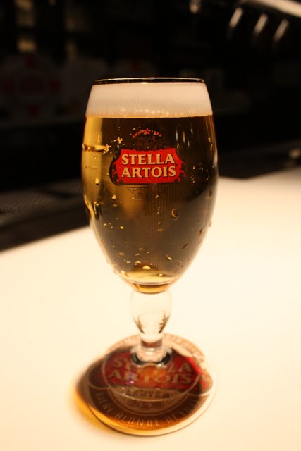 The Stella Artois 9-Step Pouring Ritual at The Labatt Beer Institute ...