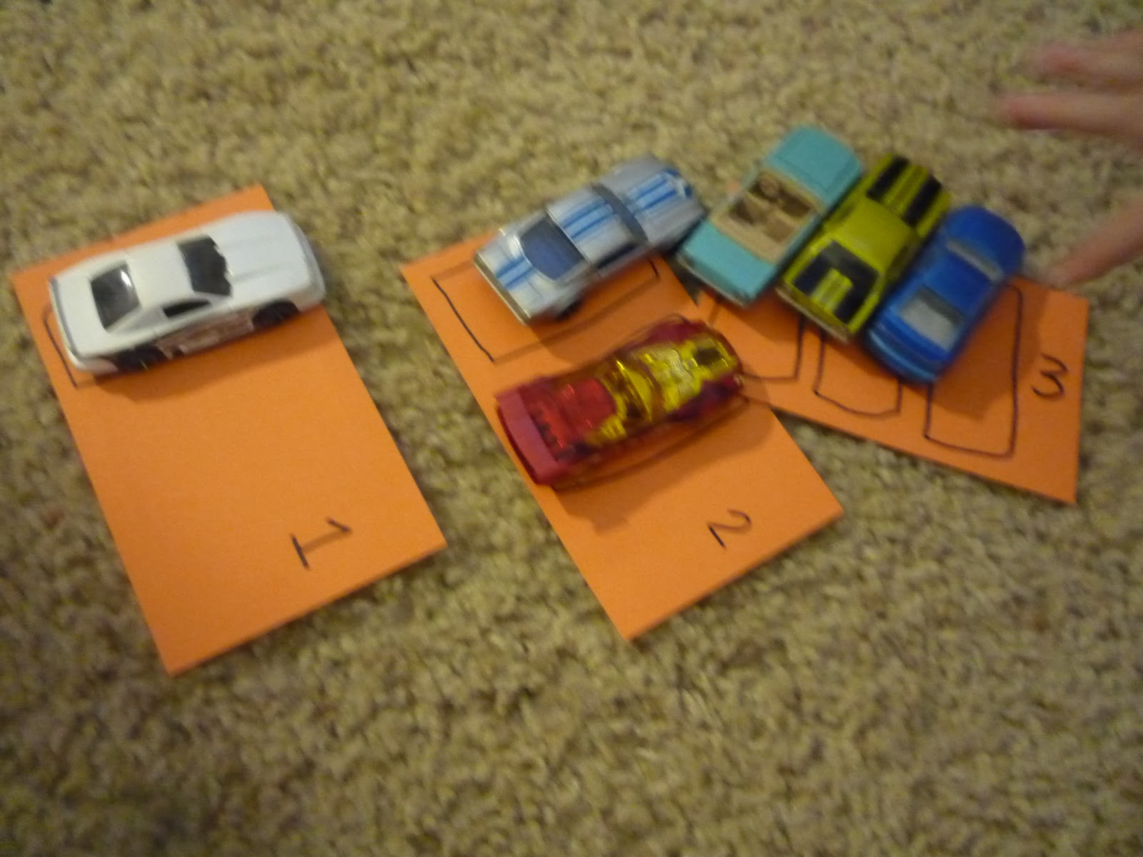 mamahall: DIY toddler counting game